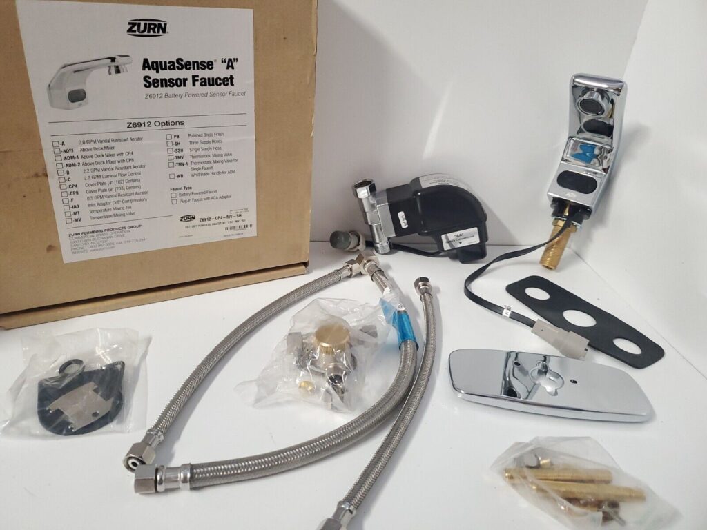 Faucet à batteries AquaSense ''A'' option Z6912 - Novaco